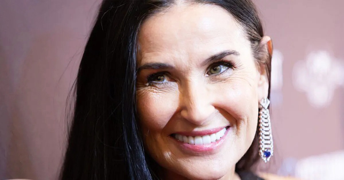 "Like she put on a mask": 59-year-old Demi Moore was criticized online ...