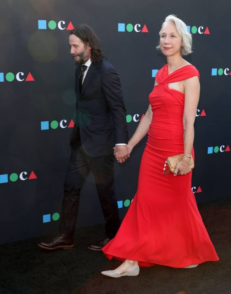 Have you already seen Keanu Reeves' gray-haired fiancee? - Everythingfun