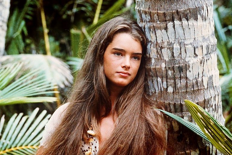 Look what the Blue Lagoon characters look like 40 years later ...