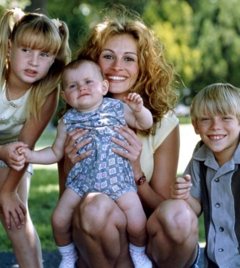 What do the children of the popular Hollywood actress Julia Roberts ...