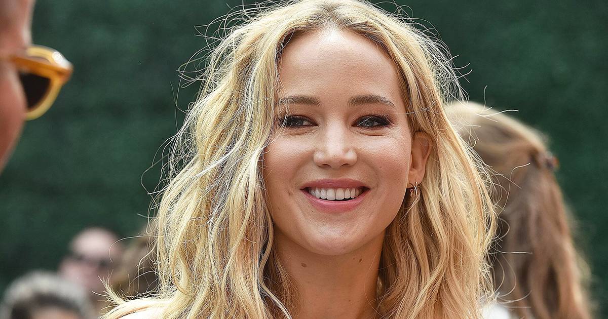 "Broke The Dress Code, But Didn’t Disgrace Herself": Paparazzi ...