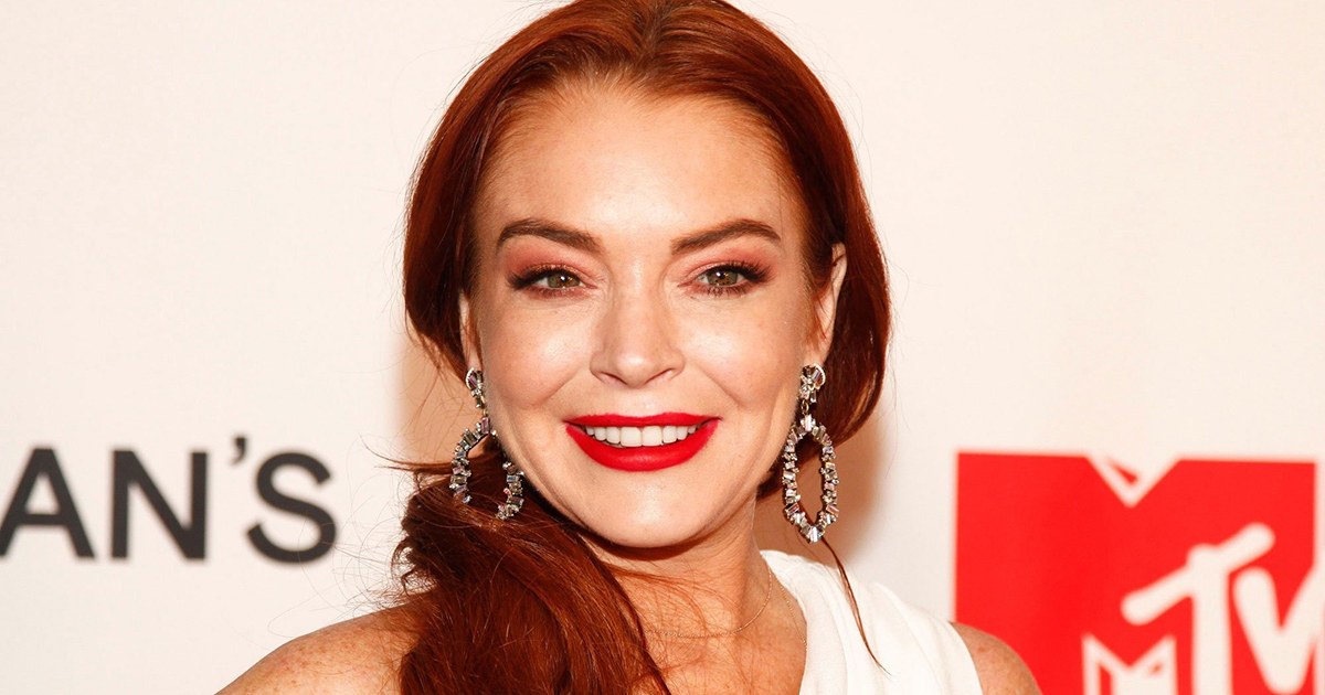 "Pregnancy Shocks Me": Lindsay Lohan Exposed Her Rounded Belly For The Cover Of a Magazine ...