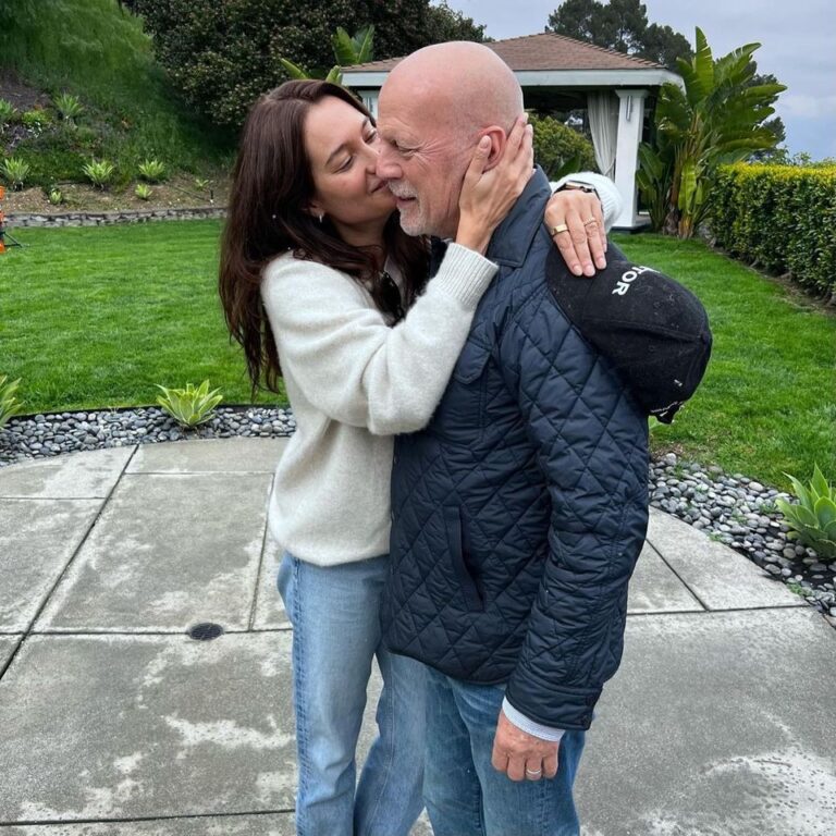"The Illness Takes Its Toll": New Photos Of Bruce Willis Suffering From ...